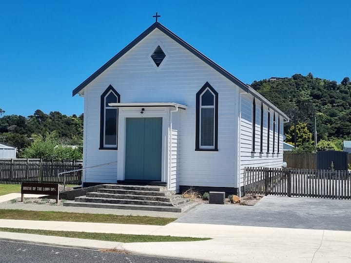 House Of The Long Dog. Winter - 2 Nights/3rd Free! - Coromandel