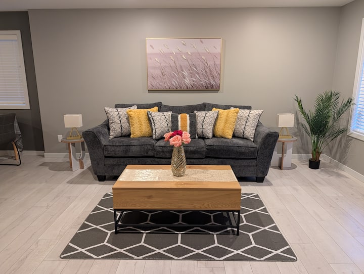 Evergreen Airbnb - Saskatoon