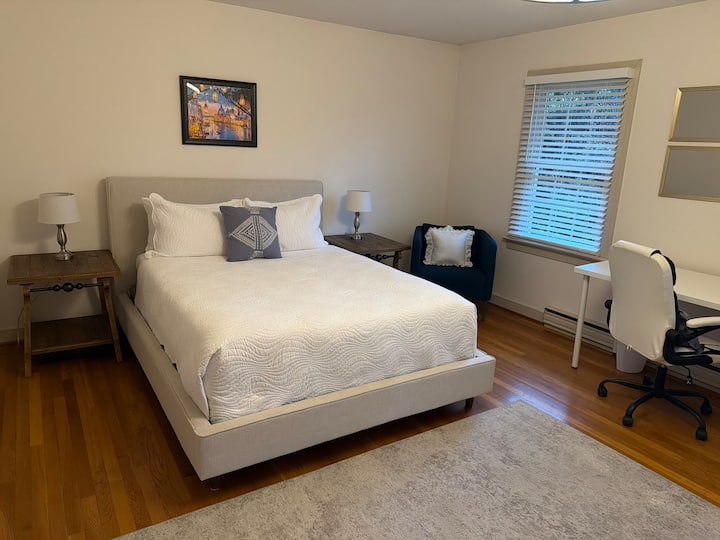 Wedgewood Room - Chester, VA