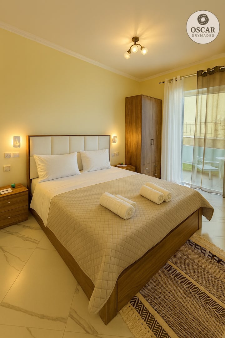 Δωμάτιο με θέα στο βουνό - Dhërmi