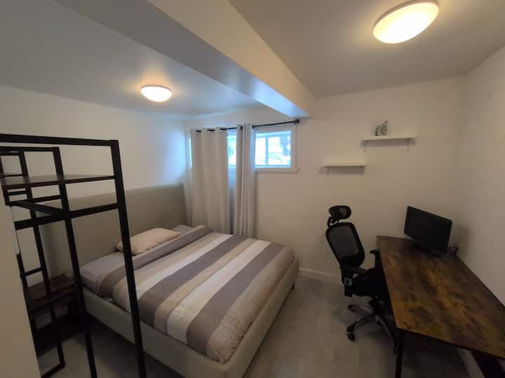 Bedroom #3 In Shared House - Longueuil