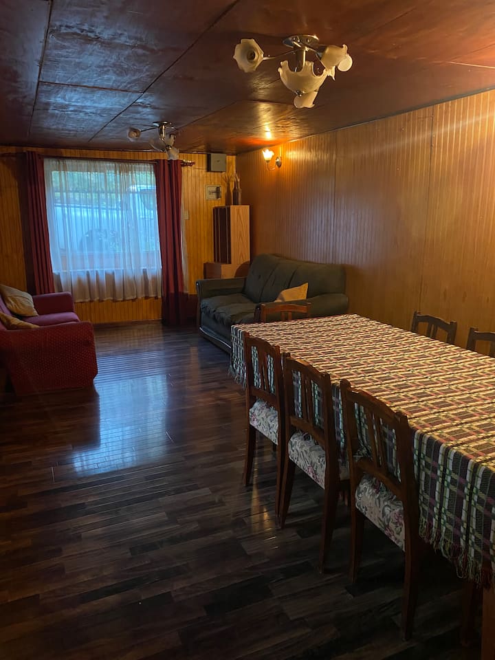 Casa Familiar, Ideal Para Vacacionar. - Castro, Chile
