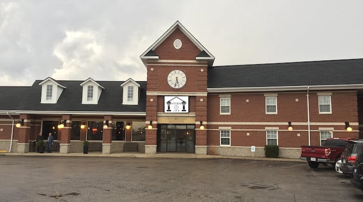 Village Inn & Suites - Sarnia