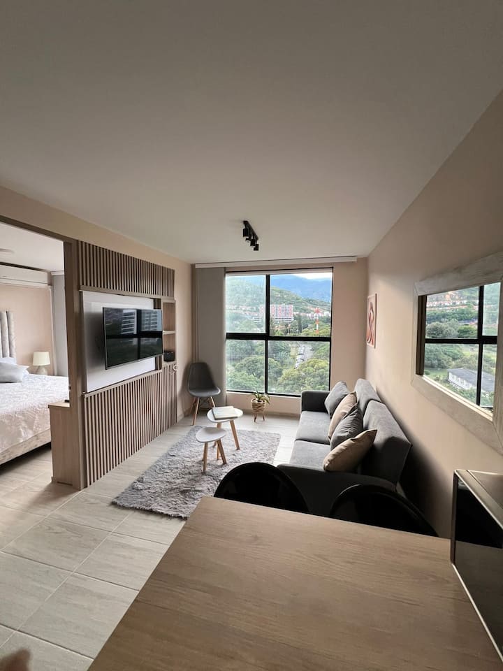 Charming Studio Apartment With Spectacular Views - Cali