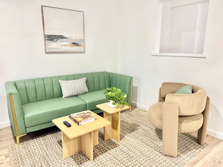 Perfect Studio In Dsm - Steps To Dt - Free Parking - Des Moines, IA