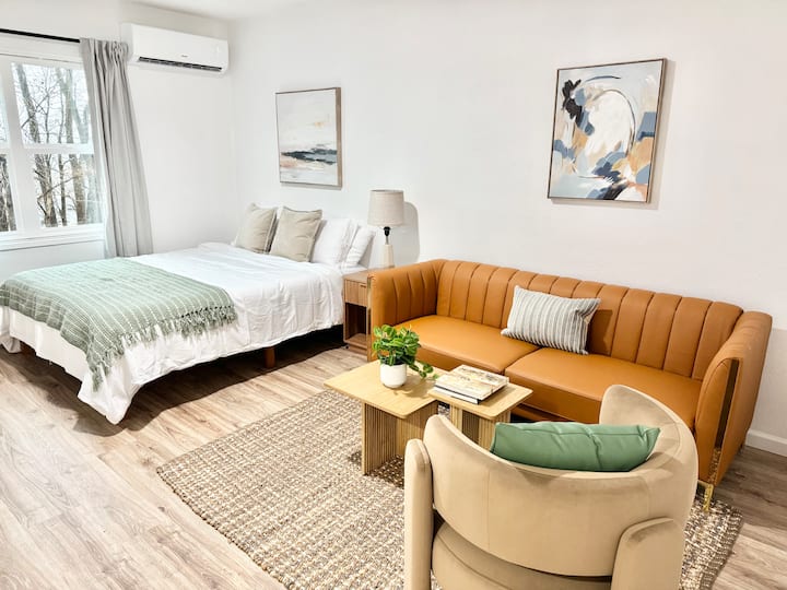 Perfect Studio In Dsm - Steps To Dt - Free Parking - Des Moines, IA