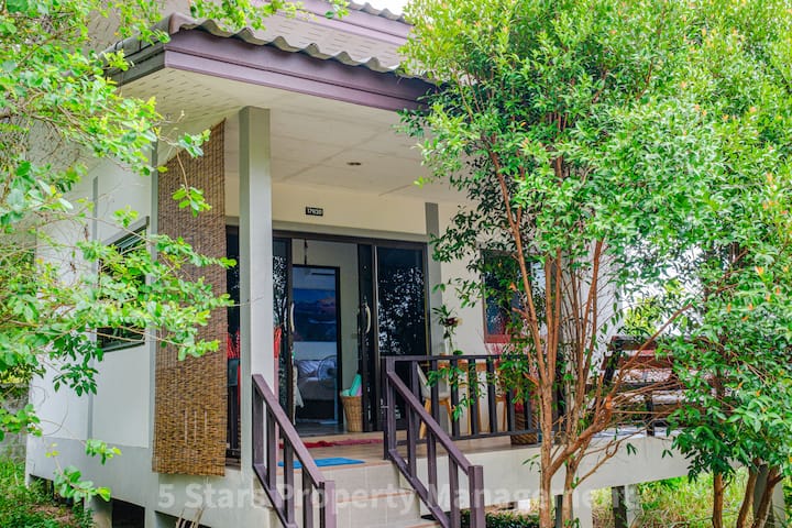 Sunset Vibes: Soft Bed, Ergo Workspace, Tv 55in - Ko Pha-ngan