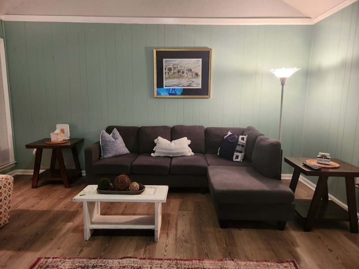 Cozy, 3br, Single Story Home With A Large Backyard - Summerville, SC