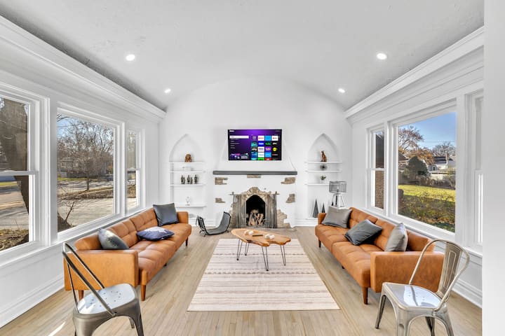 Prime Location Sfh - Walk To Shops & Dining - Downers Grove, IL