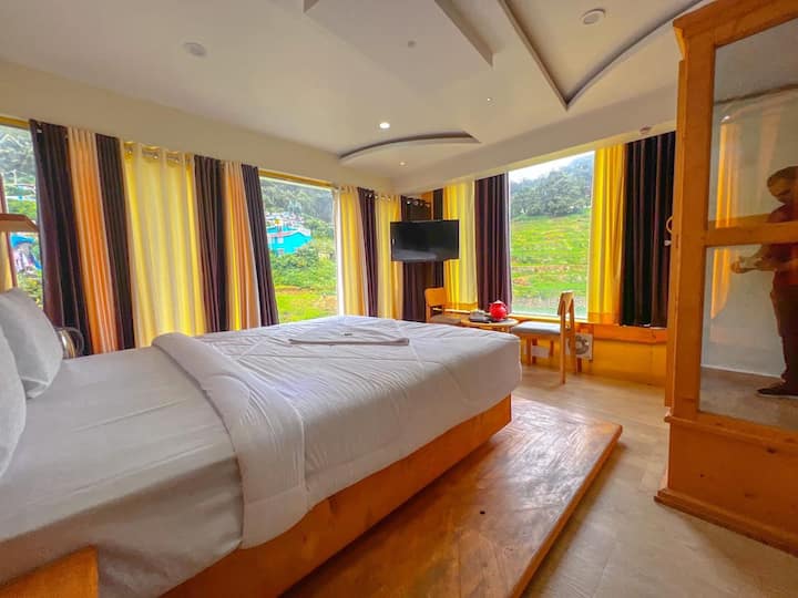 Panorama View Room @ Ooty - ウダガマンダラム