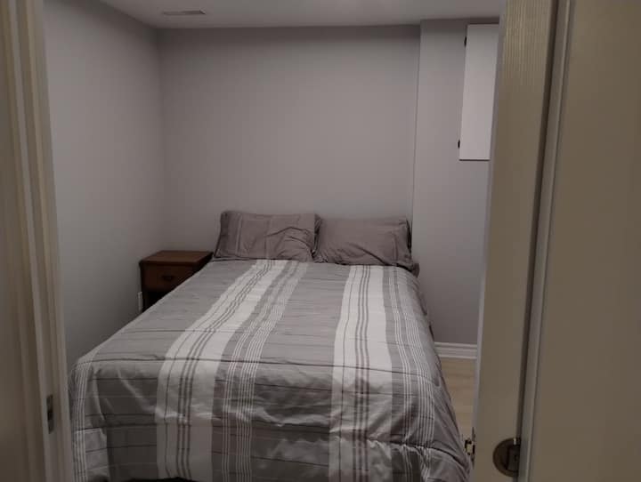 1 Bedroom: East-central Ottawa - Ottawa