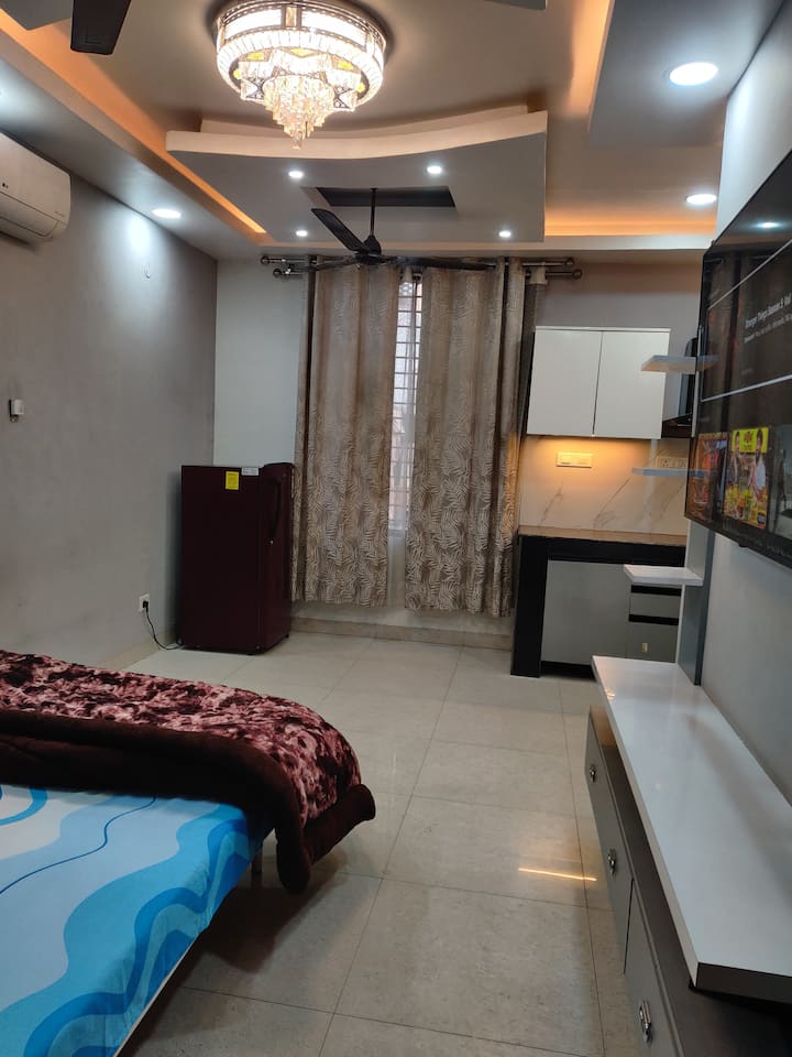 Cozy 1 Bhk Independent Floor With A Terrace - Chandigarh