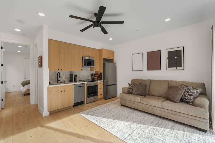 Private Luxury Midtown 1br/1ba + Private Yard - Sacramento, CA