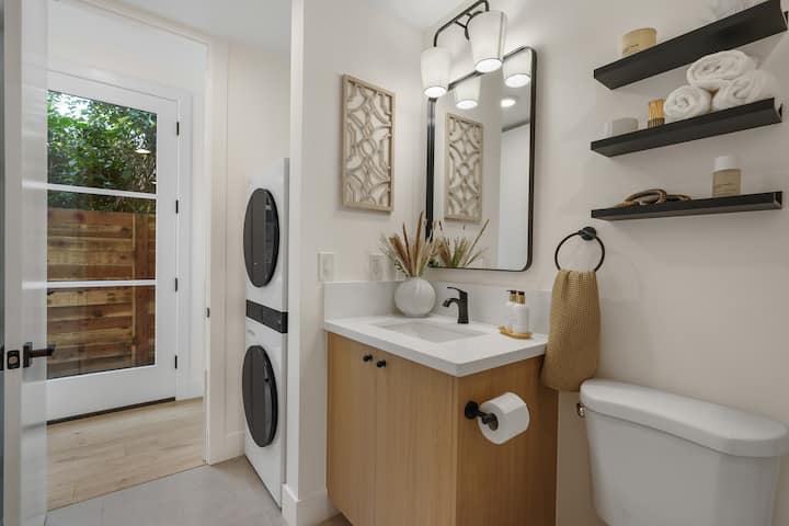 Modern Midtown 1br Close To Downtown & Dining - Sacramento