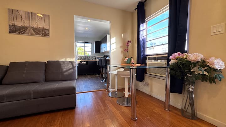 Stylish Three Bedroom Apartment - 好萊塢