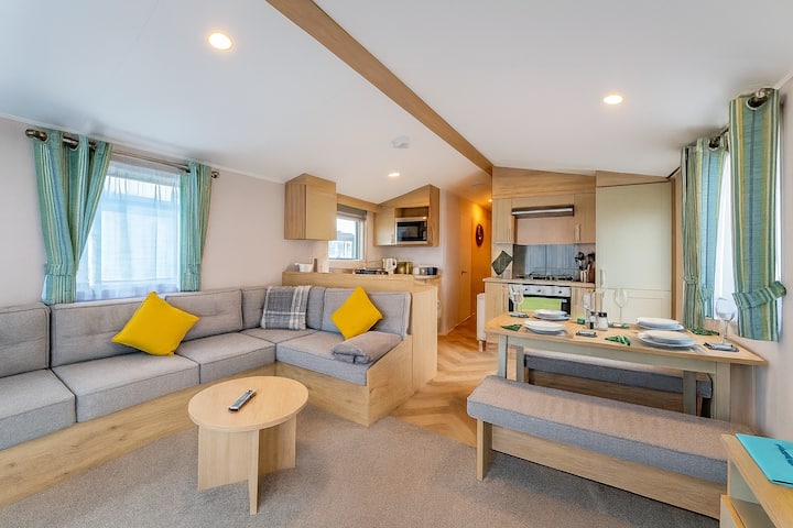 3 Bed| Sleeps 8| Site Pool| Pevensey Bay Escape - Bexhill