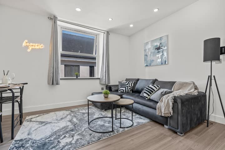 New 1br Flat Cardiff Centre Sleep 4 + Free Parking - Cardiff
