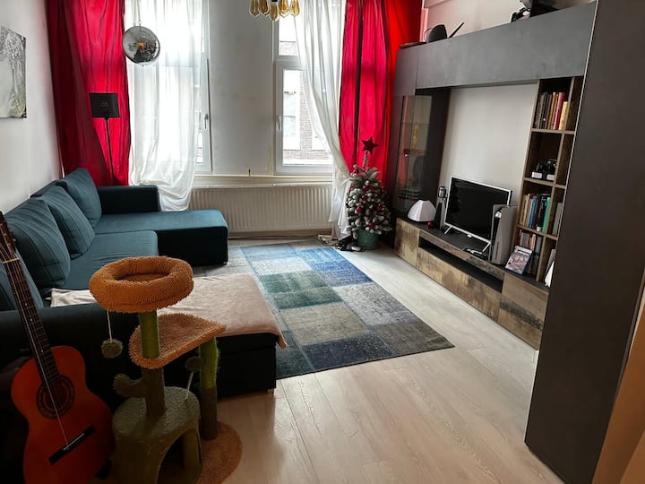 Large Apartment In The Old City Center - Amsterdam