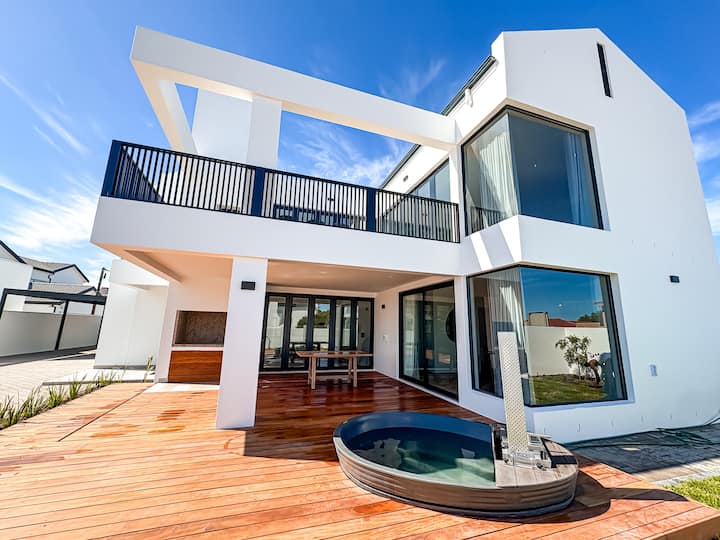 House Serenity - Saint Helena Bay