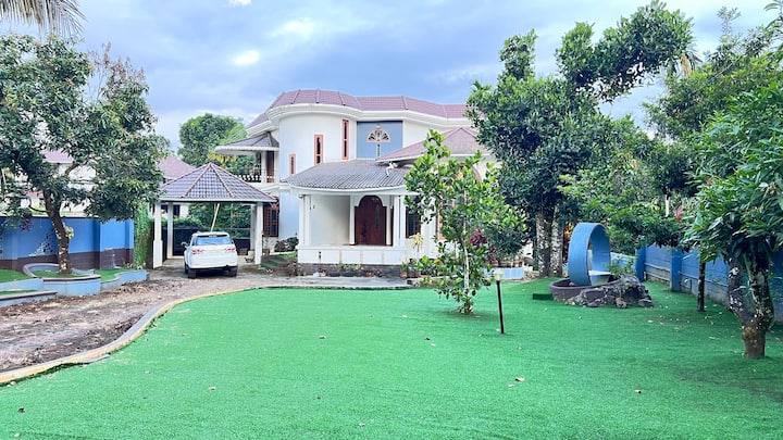 Royal Rivera - Wayanad