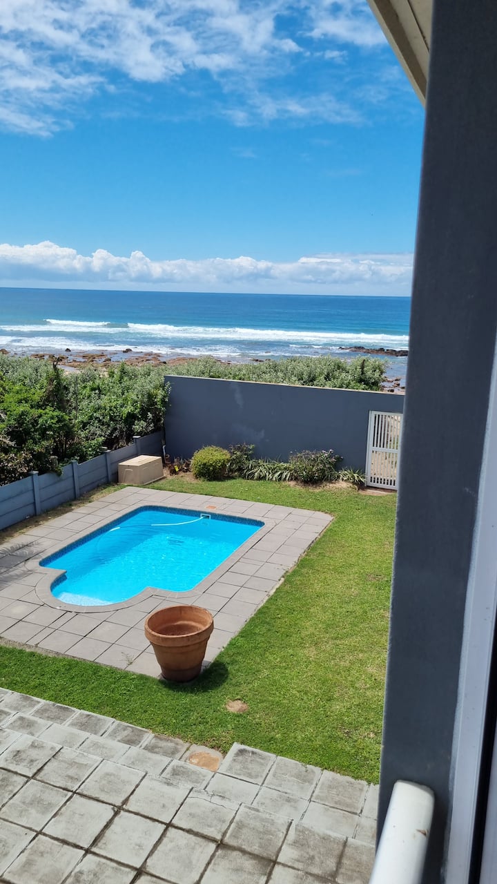 Beach House - Oyster Nuts- Direct Beach Access! - Pennington