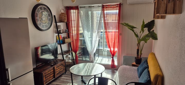 T3 Très Bien éQuipé, Aux Pieds De La Plage Du Môle - Agde