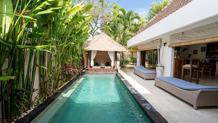 Kangin Villa 2 Bedrooms In The Heart Of Seminyak - Seminyak