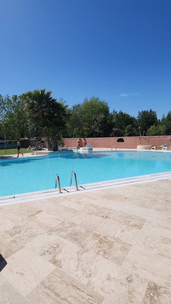 Caravane 6 Pers à Louer Du O4 Au 09 - Vias