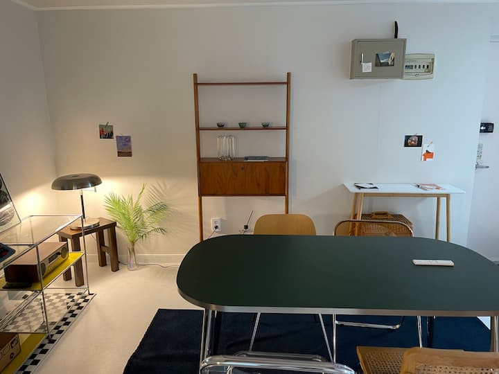 #남산 #서울역 #명동 #해방촌
Namsan Gorilla - Seoul