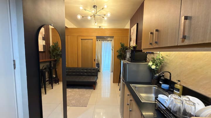 Newly Furnished Premium 1br Near Moa | Smdc Shell - Pasay
