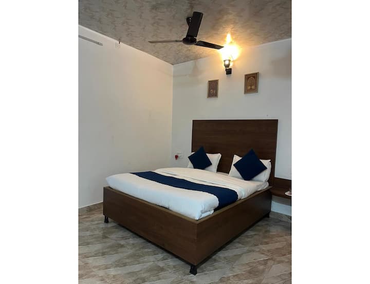 Abuhills Hpv8+27 Mount Abu, Rajasthan - マウント・アビュー