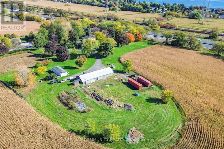 The Alehouse: Unit 1 - ボウマンビル