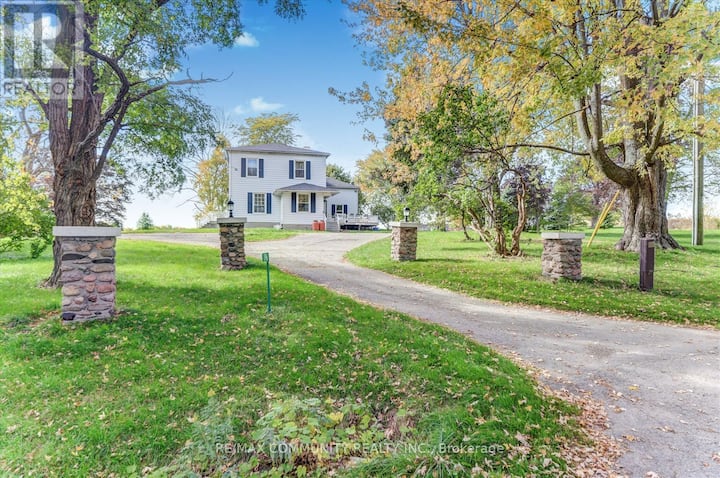 The Tavern Manor: Group Getaway On Private Estate! - Bowmanville