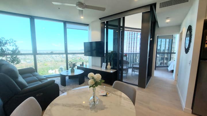 Luxury Riverfront Apartment (L38) Queen’s Wharf - Brisbane