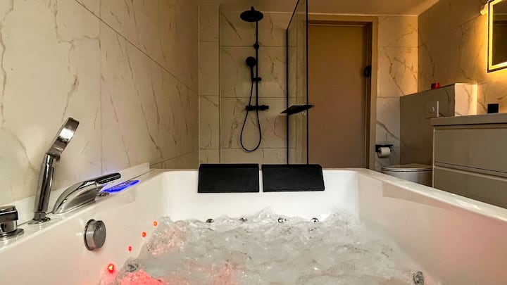 Chez Marguerite | Cosy, Jacuzzi & Parking Facile - Seraing