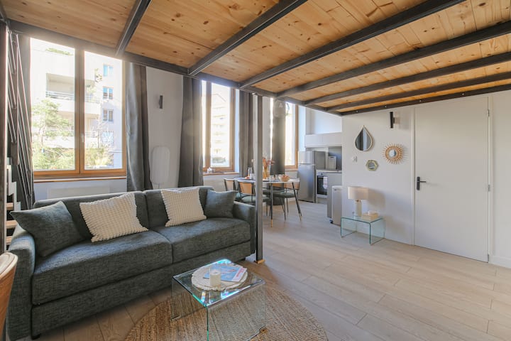 Loft éQuipé • Proche Métro • Croix-rousse • Lyon - Caluire-et-Cuire