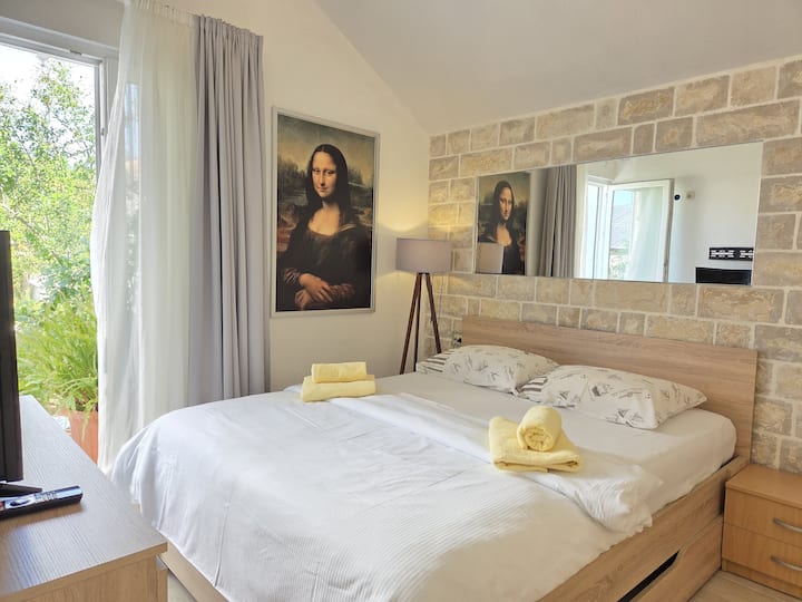 Apartments Jelena 1 - Studio Apartment - Supetar