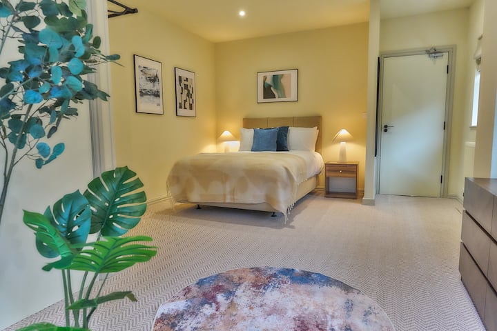 Bright & Spacious 3 Bed Apt Nr Promenade & Beach! - Southport