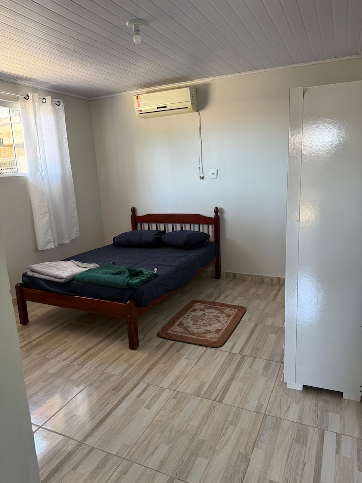 Casa No Centro Perto De Comércio E Praia - Navegantes