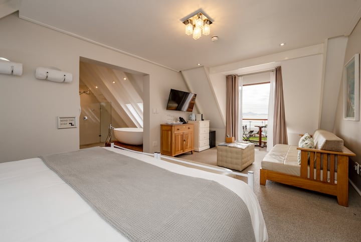 Romantic Room 5 - Hermanus