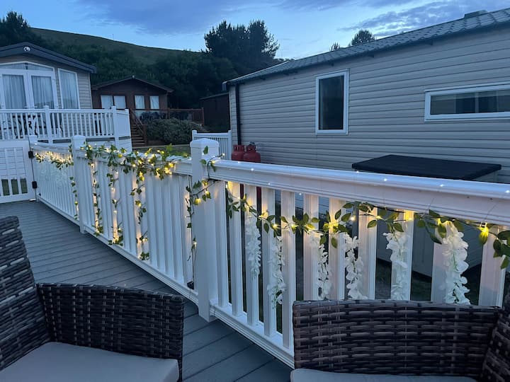 Coastal Retreat! 2-bed Cabin. Sun, Sea, & Big Sky! - East Lothian Council