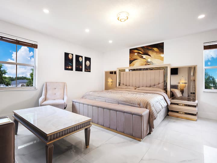 Miami Luxury Private Room & Master Bathroom | Gym - Miramar, FL