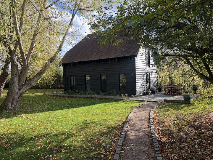 The Granary - Mersea Island