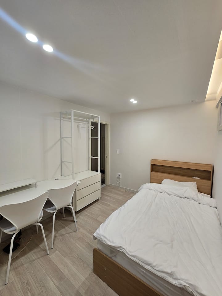 큰방 이월드 두류역7분 두류공원 서문시장 - 대구광역시