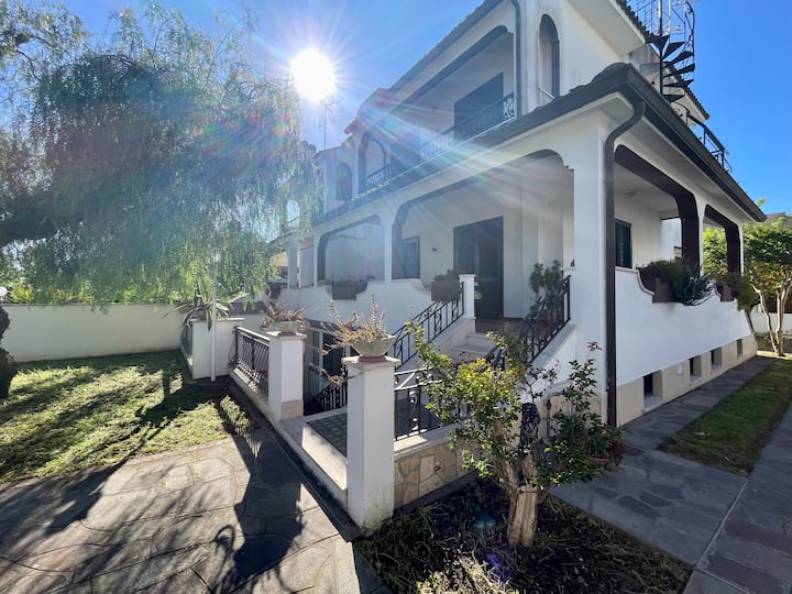 Villa Lavinium Tutto Il Relax Che Cerchi è Qui! - Ardea