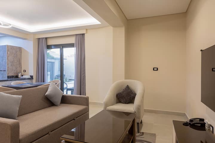 D9 Luxury Suites- "Lotus" 2 Bedroom Apartment - Hurghada