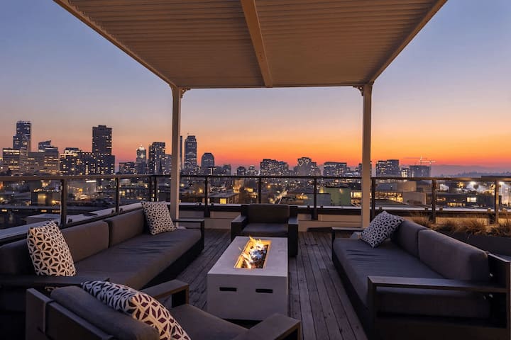 Sleek Condo, Perfect Location - Solis Capitol Hill - Sand Point - Seattle