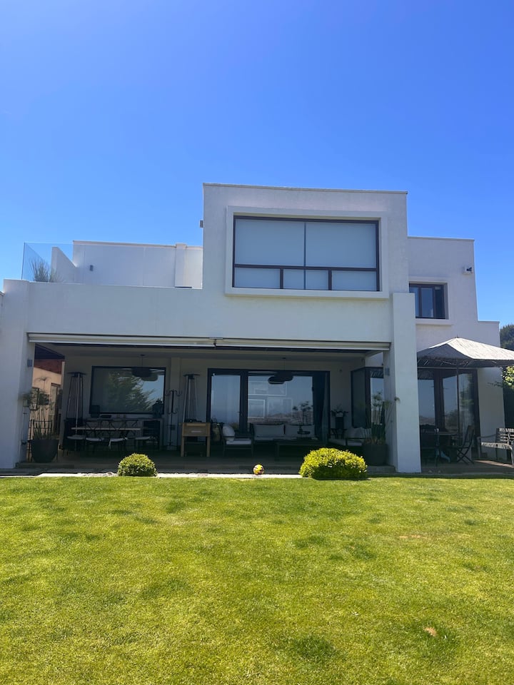 Casa Amplia Y Acogedora Con Gran Patio Privado - Coquimbo