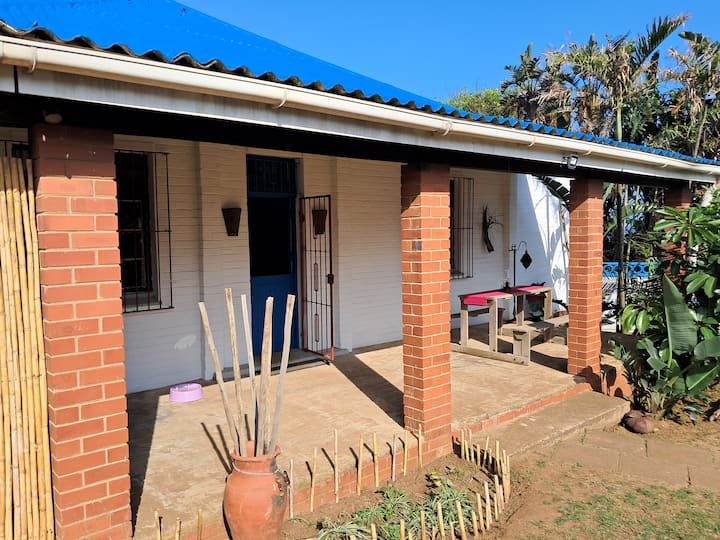 Spacious Ocean View Escape | Sleeps 8 - Umkomaas