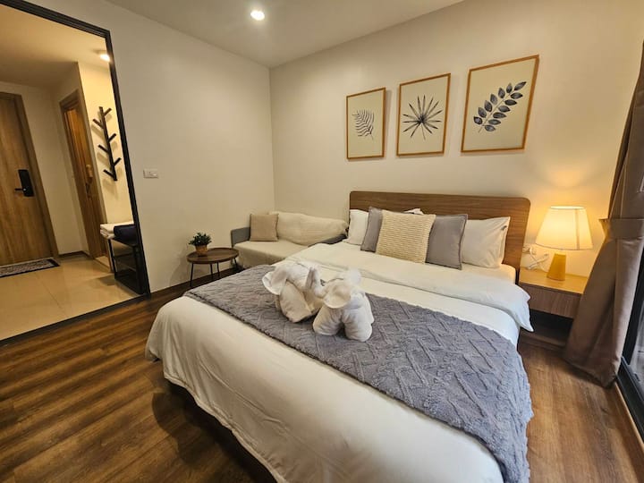 Coastal Blue Stay Near Cicada | Walk To Beach - Hua Hin